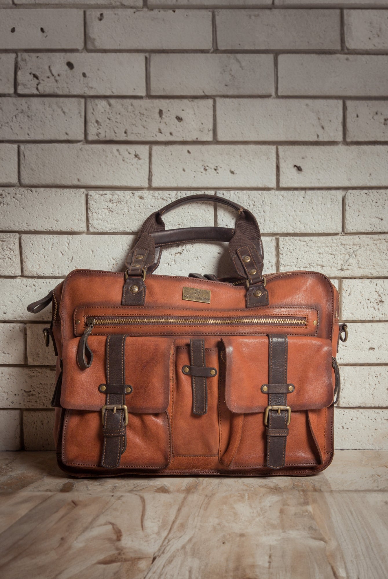 ETERNAL CLASSICS – Kompanero